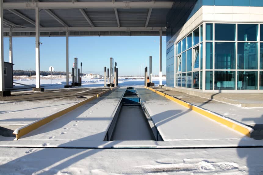 Custom Weighing System: Scale Installation for Business